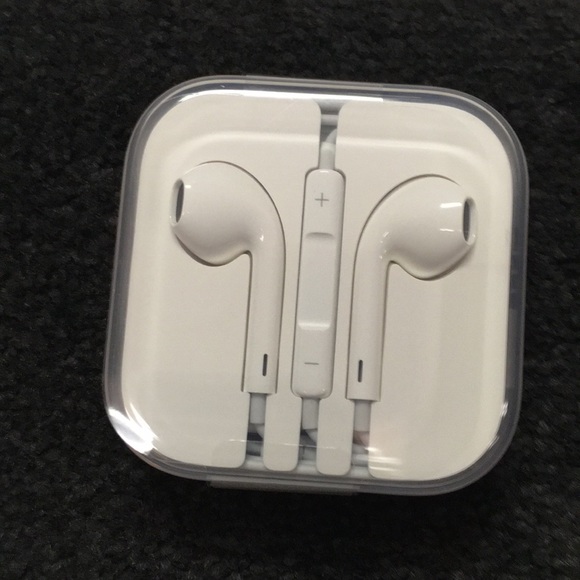 Apple | Cell Phones & Accessories | New Apple Ear Buds | Poshmark